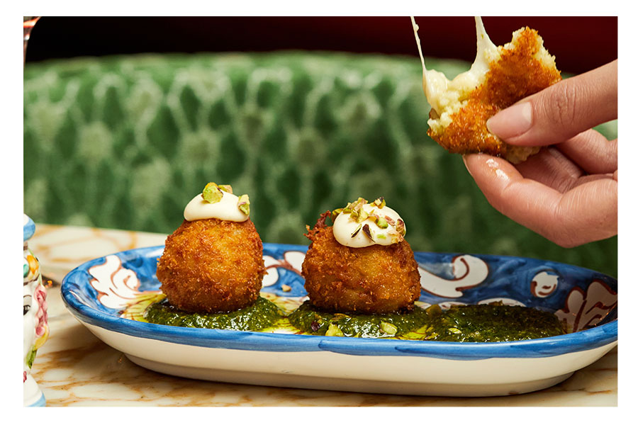 Review: Carlotta - Fabric Magazine